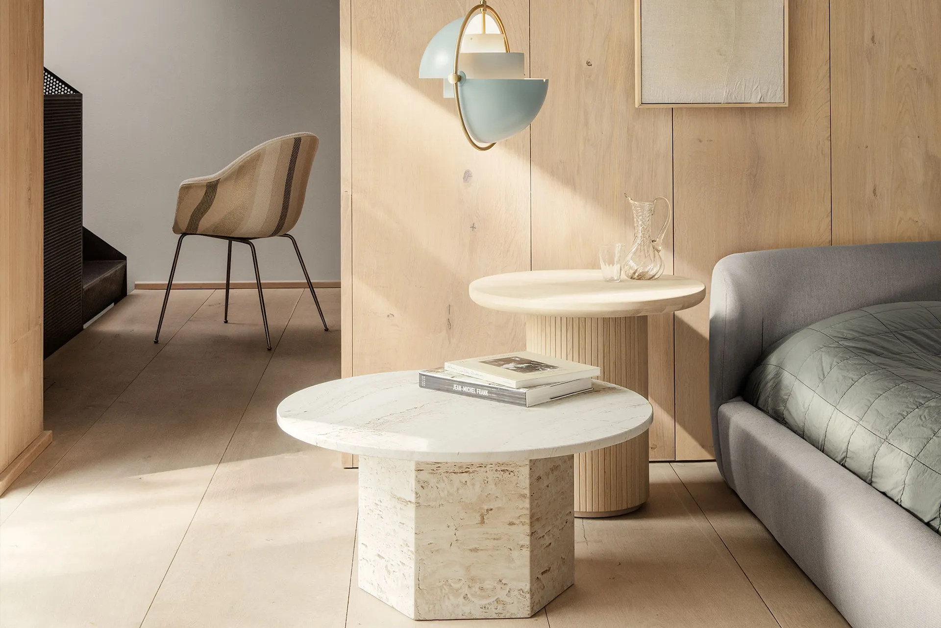 Gubi side table store