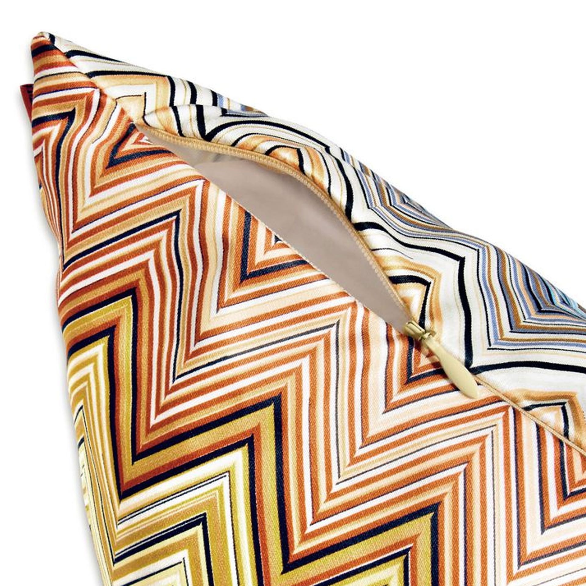 Köp Jarris Kudde 148 40 x 40 cm från Missoni Home | Nordiska Galleriet Köp Jarris Kudde 148 40 x 40 cm från Missoni Home | Nordiska Galleriet