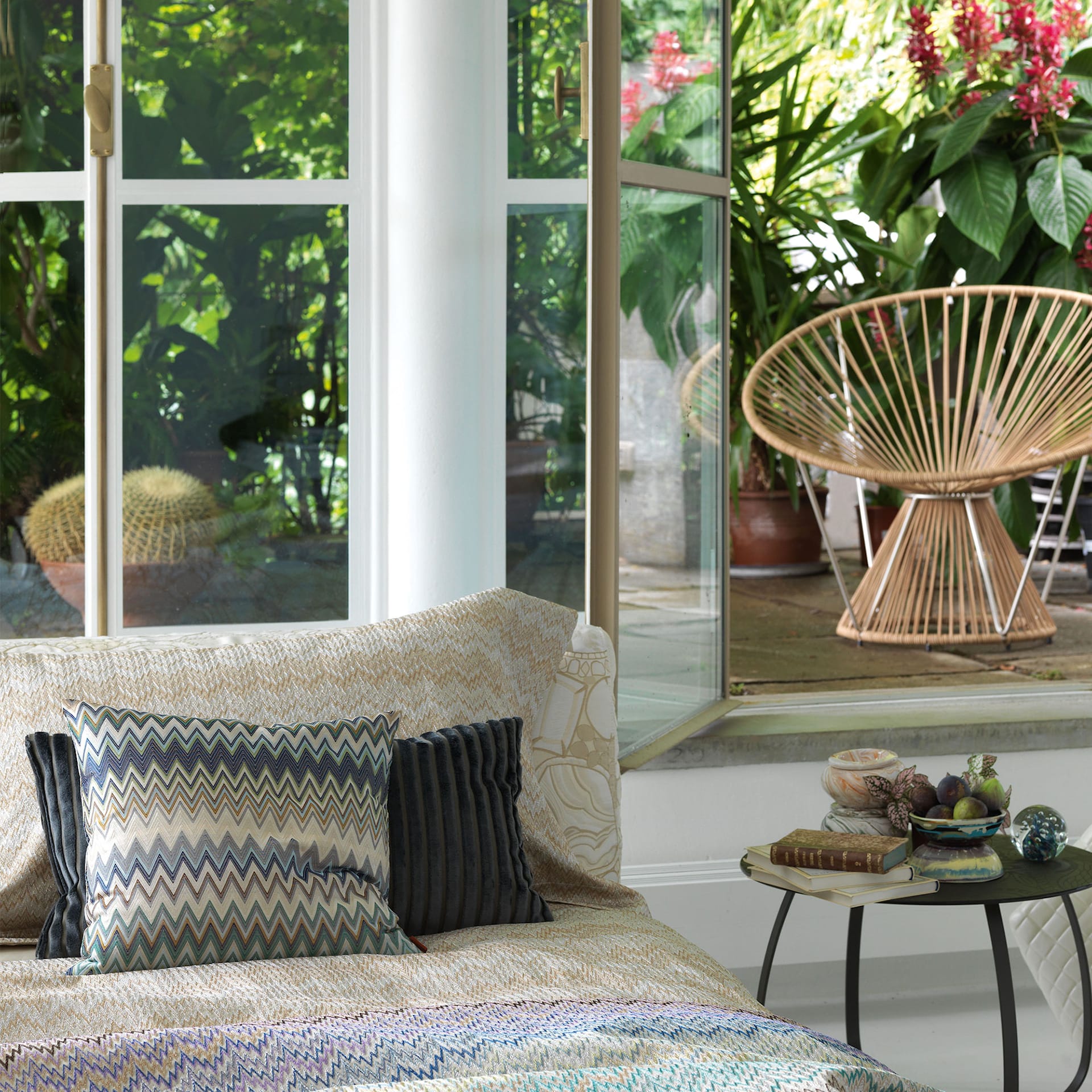 Köp Masuleh Kudde 170 från Missoni Home | Nordiska Galleriet Köp Masuleh Kudde 170 från Missoni Home | Nordiska Galleriet