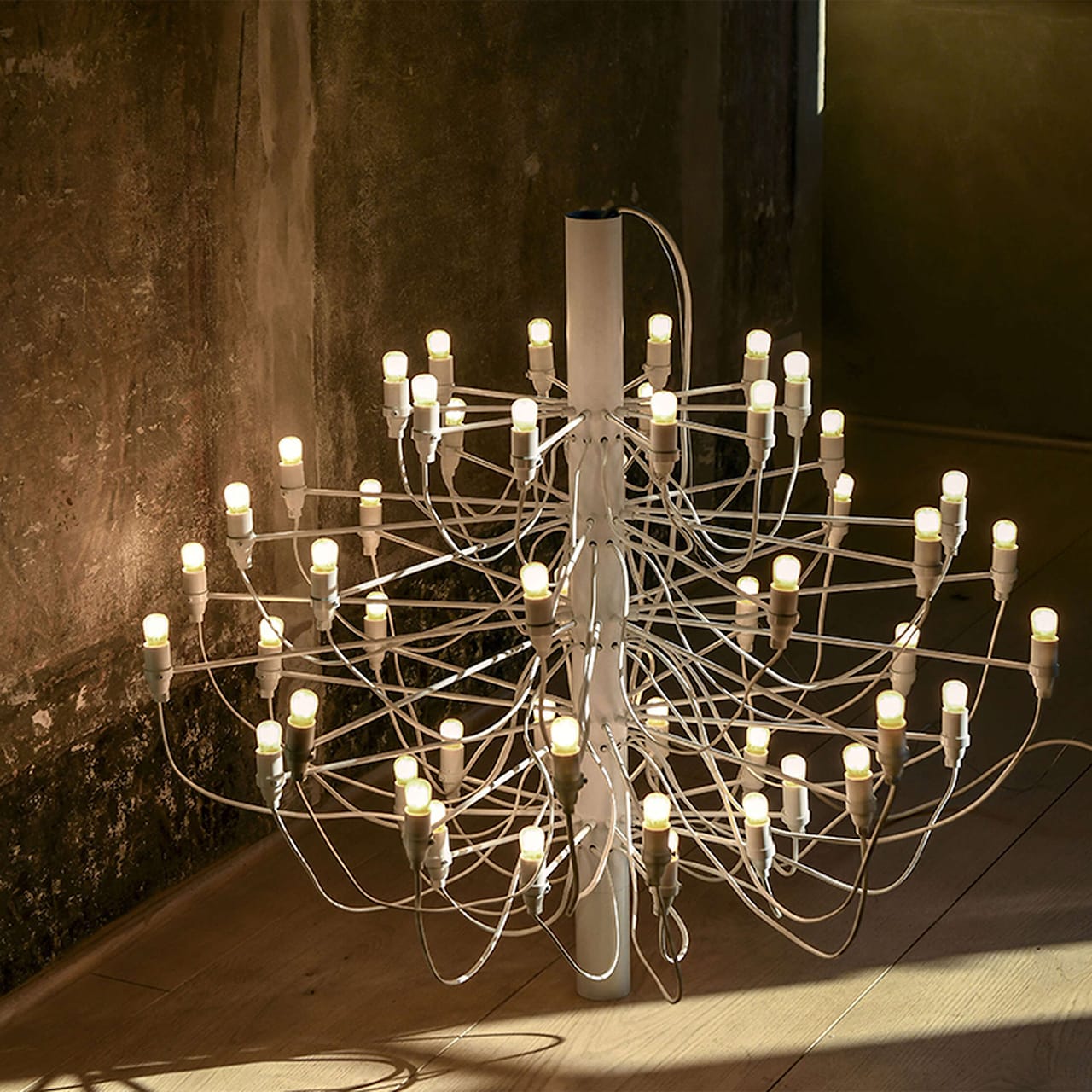 Köp Flock of Light 31 från Moooi | Nordiska Galleriet