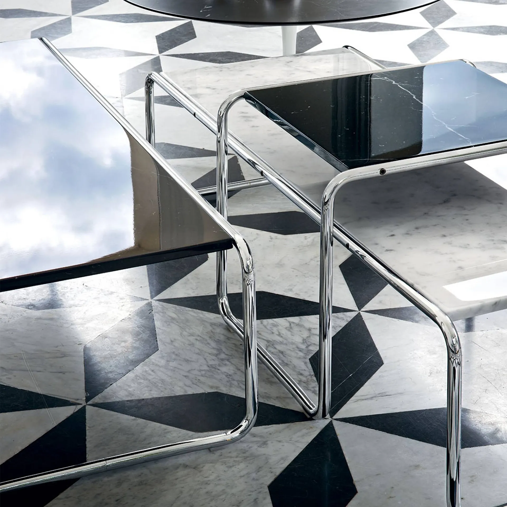 Buy Laccio Coffee Table from Knoll NO GA